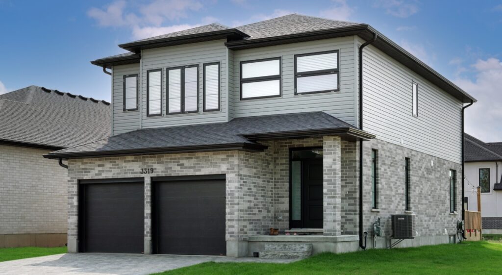 Tutela Strata Brick Smooth | Shouldice Stone | I-XL